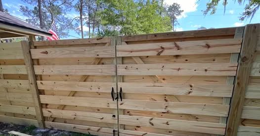 Low Cost Fencing In Jacksonville 4 Tradesmen Fencing - 4 Tradesmen ...